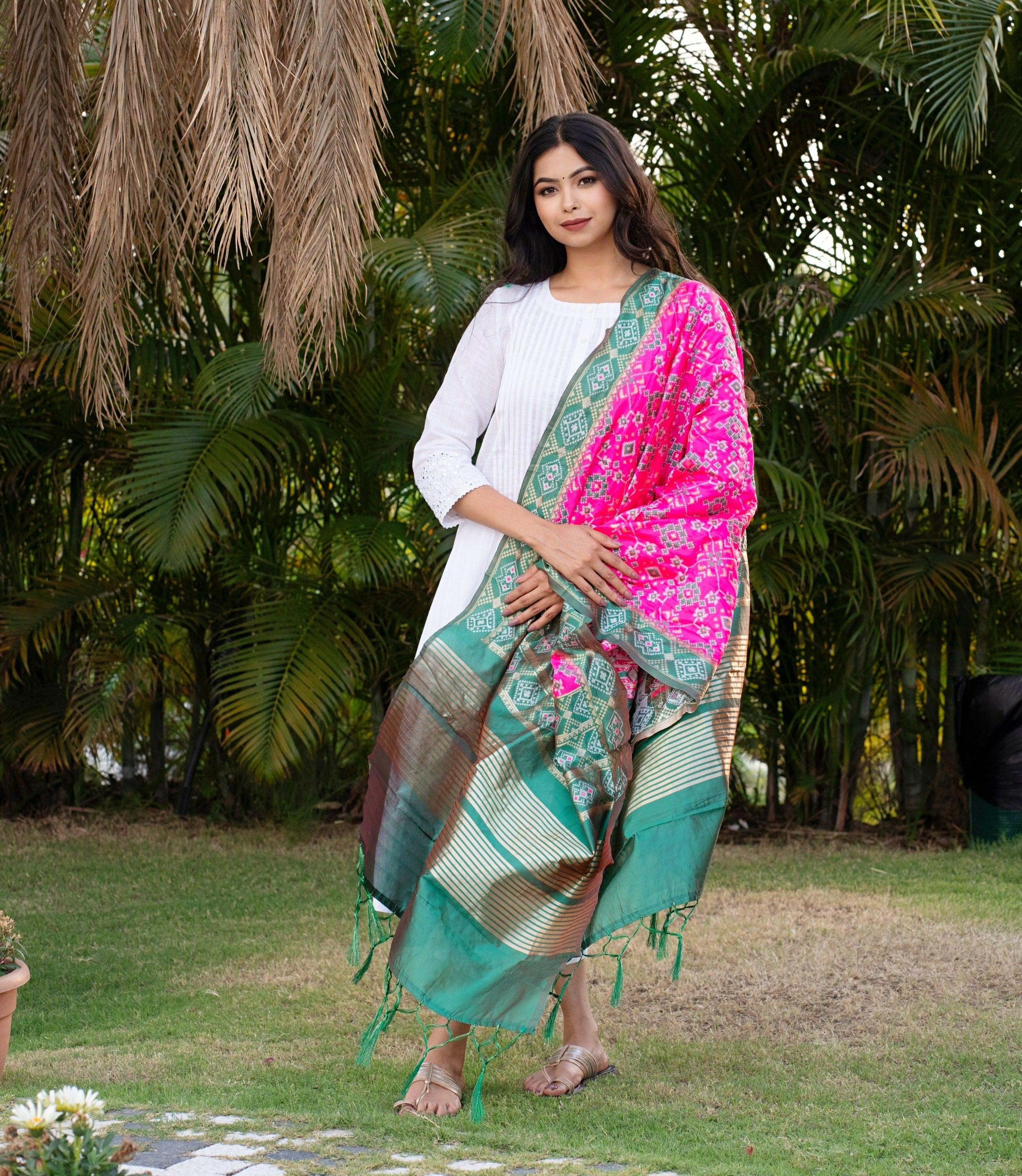 Traditional Silk Patola Dupatta [Pink & Green] – Craft Bazaar